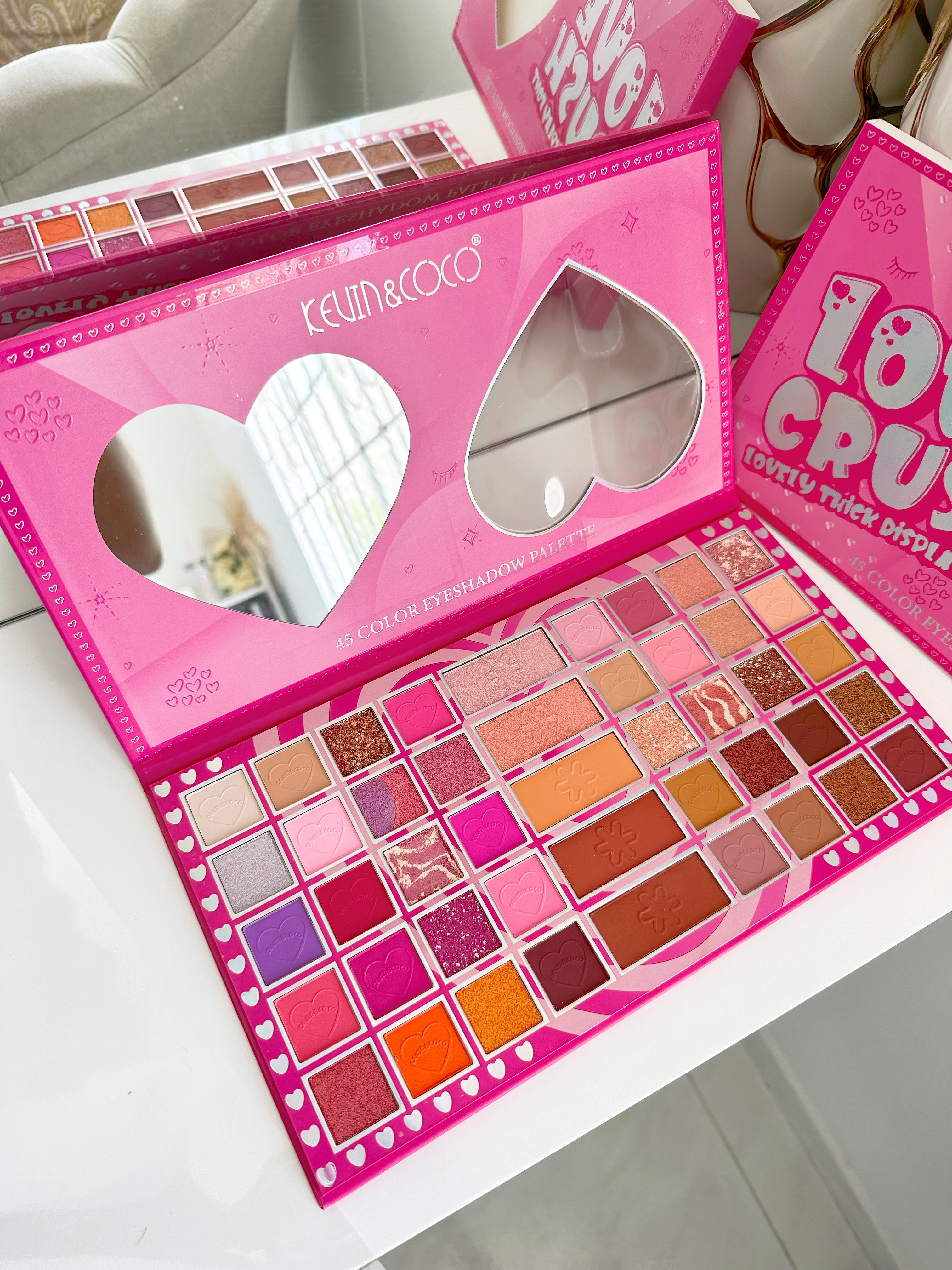 OJOS – MAO COSMETICS